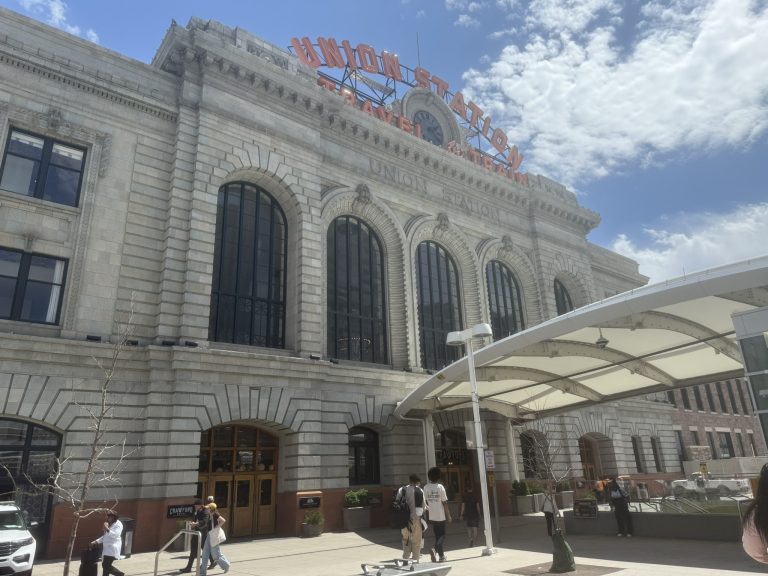 The Ultimate Guide to the Denver Airport Train (Schedule, Cost, How to ...